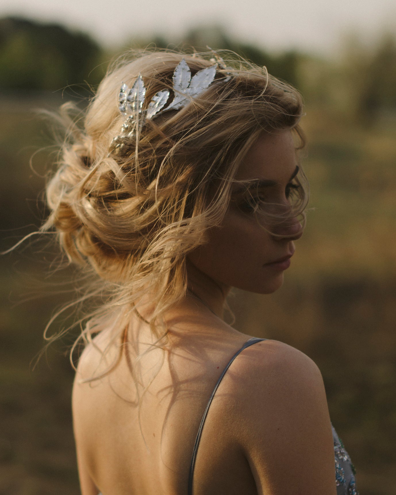 Bridal leaf tiara – Sumarokova Atelier